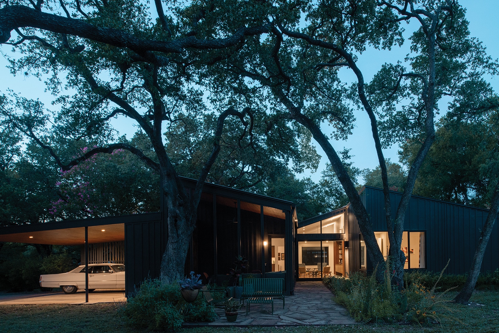 A Contemporary House That Blends in with the Trees - Austin Home